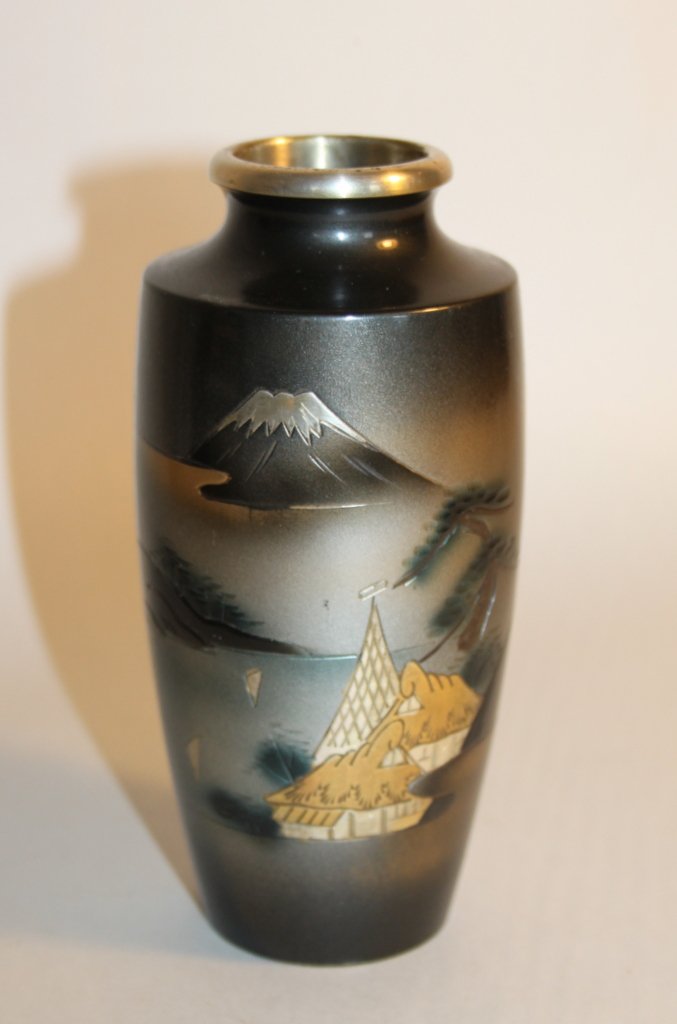 Japansk vase - Solgte varer - Heldigt.dk